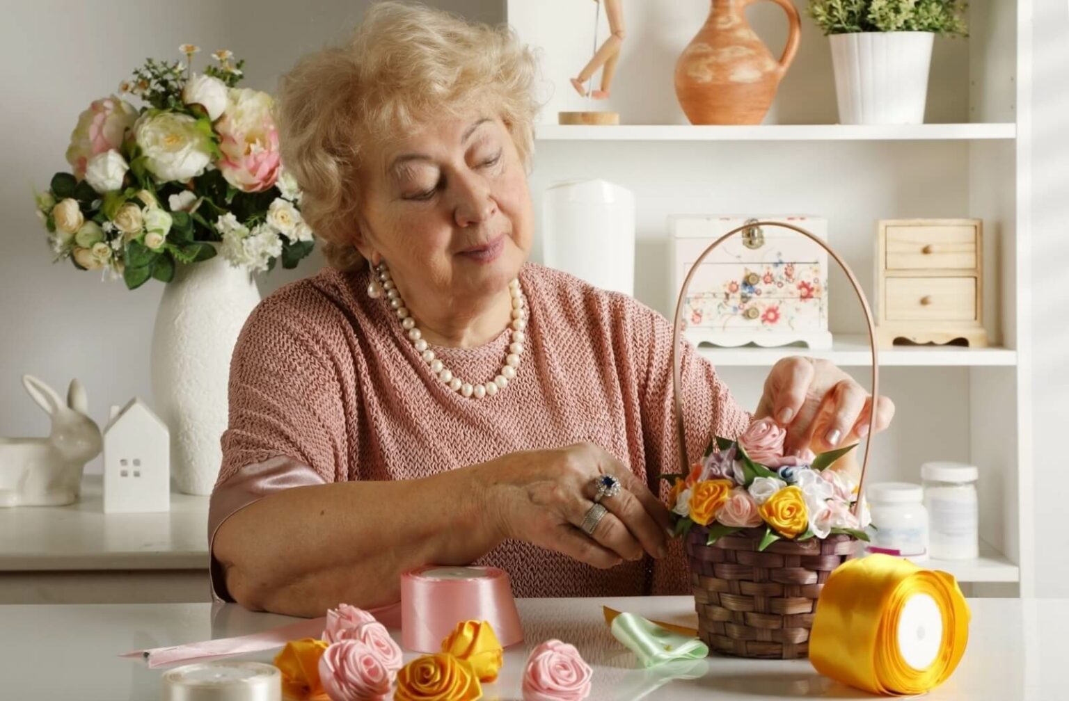 Craft Ideas for People with Limited Hand Mobility | Juniper Senior Living